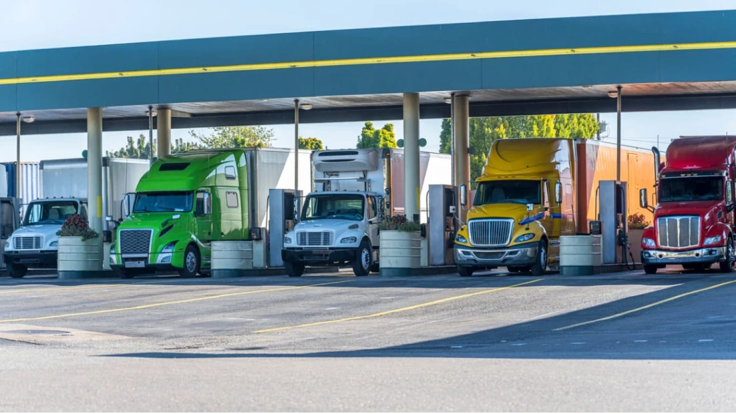 How to Start a Successful Truck Stop Business in 11 Steps (2026 ...